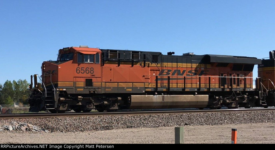 BNSF 6568